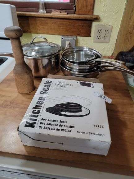 Pampered Chef Scale, Pots & Pans, Masher - Baer Auctioneers - Realty, LLC