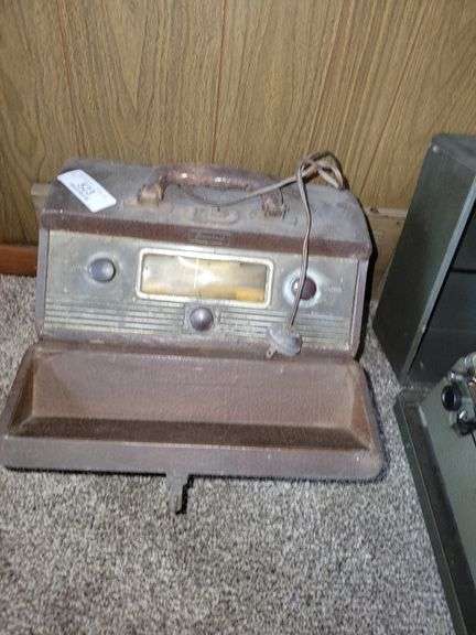 Vintage Sentinel Radio, Champion Typewriter, Cane - Baer Auctioneers ...