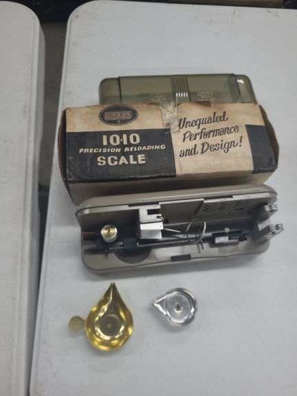Ohaus 10-10 Reloading Scale w/ Cover, Box and All Accessories - Baer ...