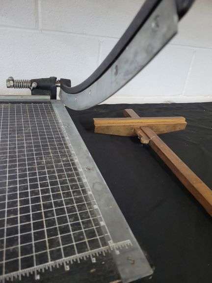 No. 6 Precise Trimming Board And Wooden Square - Baer Auctioneers ...