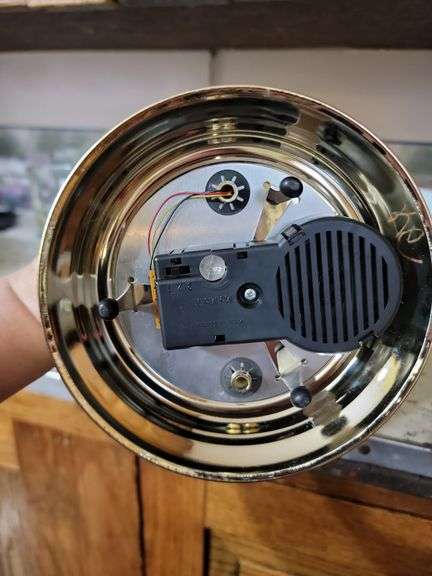 Loricron Anniversary Clock - Baer Auctioneers - Realty, LLC