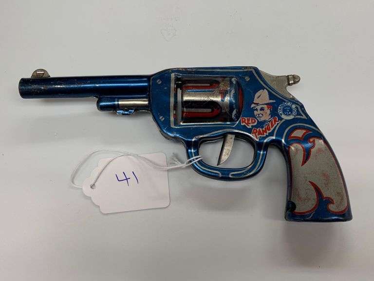 Wyandotte ~ "Red Ranger" Litho Tin Toy Clicker Gun - Baer Auctioneers ...