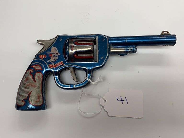 Wyandotte ~ "Red Ranger" Litho Tin Toy Clicker Gun - Baer Auctioneers ...