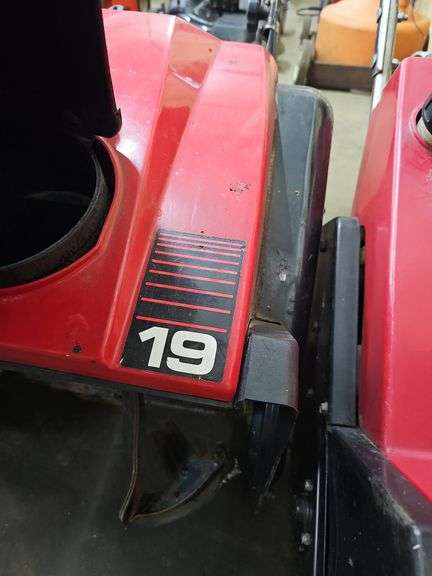 Snapper LE 19 Snow Blower - Baer Auctioneers - Realty, LLC