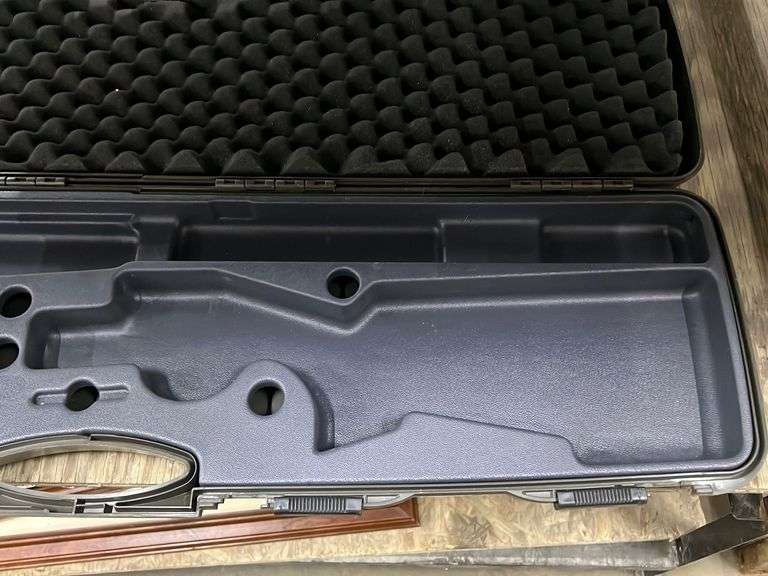 Caesar Hard Plastic Gun Case - Baer Auctioneers - Realty, LLC