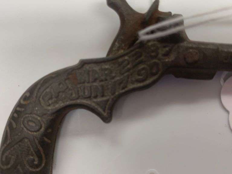 Stevens ~ "Pluck" 1890's Miniature Cast Iron Cap Gun 3.5" Long - Baer ...