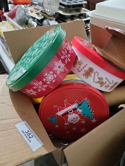 Tupperware, Cookie Containers - Baer Auctioneers - Realty, LLC