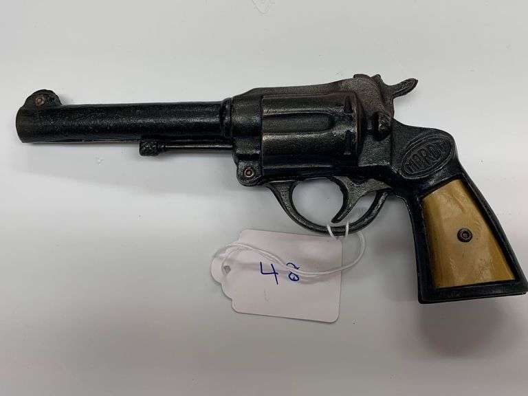 *RARE* Mordt ~ Cast Iron Cap/Dart Gun (1930's) - Baer Auctioneers ...