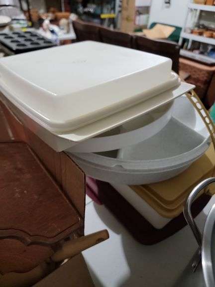 Tupperware, Cookie Containers - Baer Auctioneers - Realty, LLC