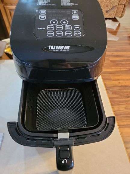 Nuwave Air Fryer W/ Book - Baer Auctioneers - Realty, LLC