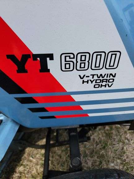 Yamaha YT 6800 Riding Mower-Runs - Baer Auctioneers - Realty, LLC