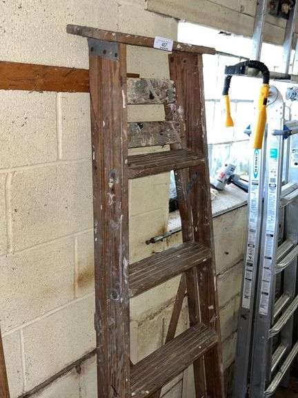 6’ Wooden Ladder - Baer Auctioneers - Realty, LLC