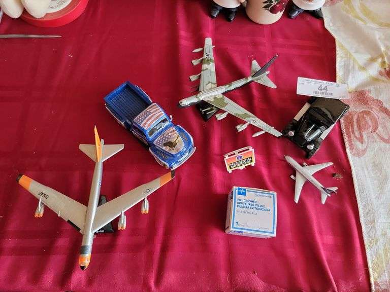 Model Planes & Cars - Baer Auctioneers - Realty, LLC