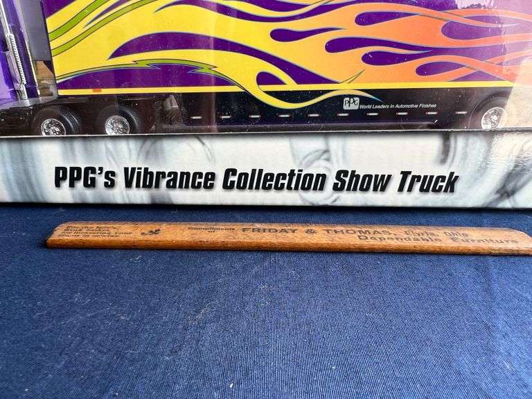Hot Wheels PPG Vibrance Collection Show Truck NOS - Baer Auctioneers ...
