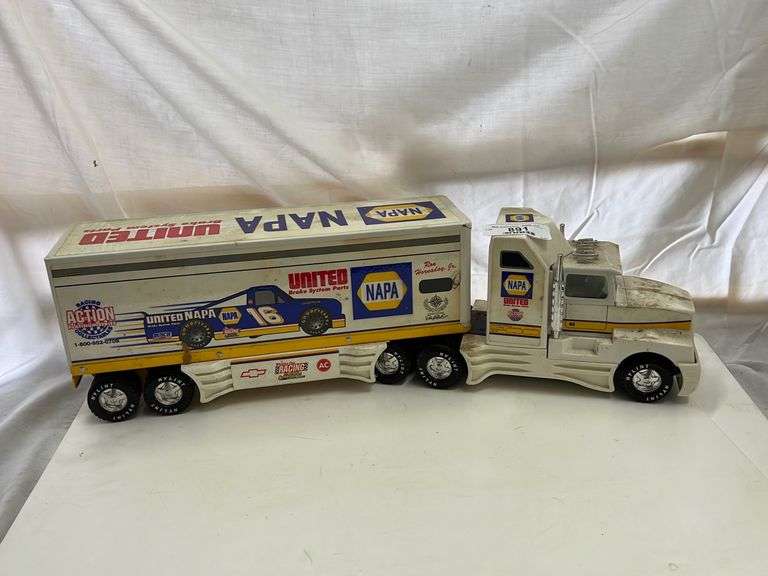 NAPA Car Hauler Model Car - Baer Auctioneers - Realty, LLC