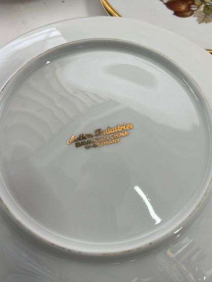 Bavaria West Germany Set of 8 Plates - Baer Auctioneers - Realty, LLC