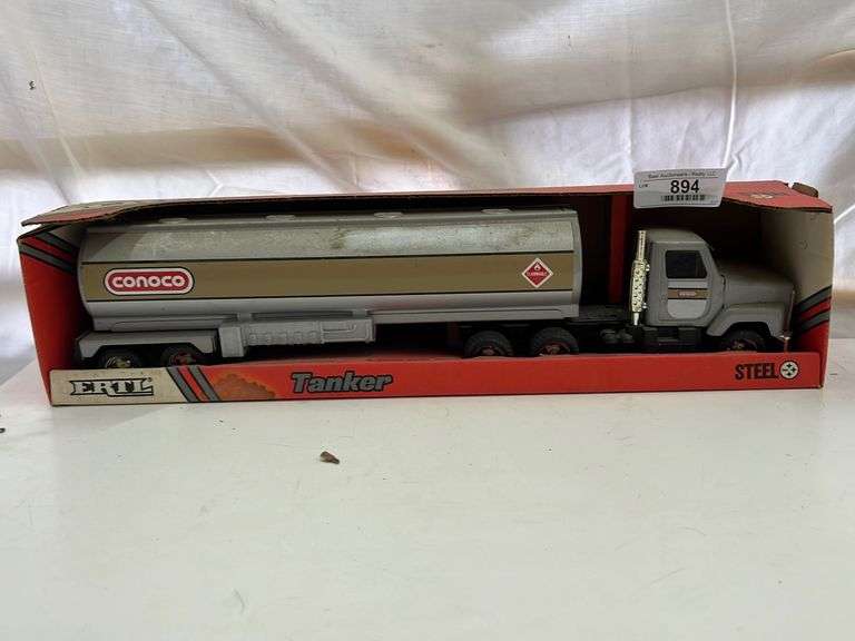 Ertl Conoco Tanker - Baer Auctioneers - Realty, LLC