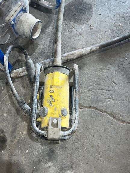 Oztec Concrete Vibrator - Baer Auctioneers - Realty, LLC