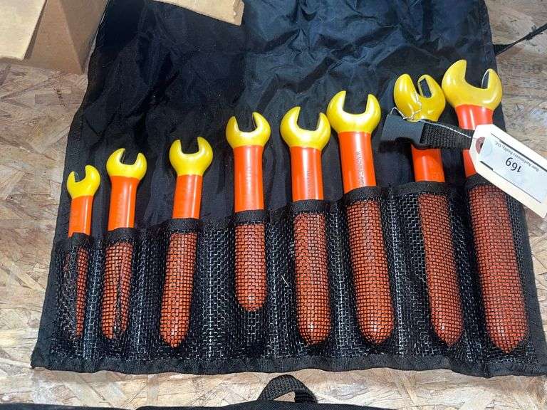 8 Piece Cementex USA 1000V Insulated Wrench Set - Baer Auctioneers ...