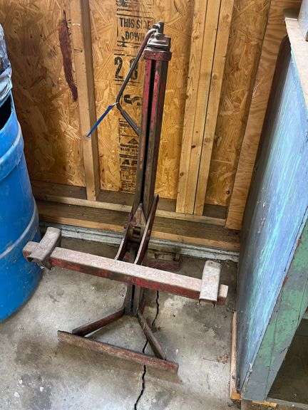 Vintage Car Lift - Baer Auctioneers - Realty, LLC