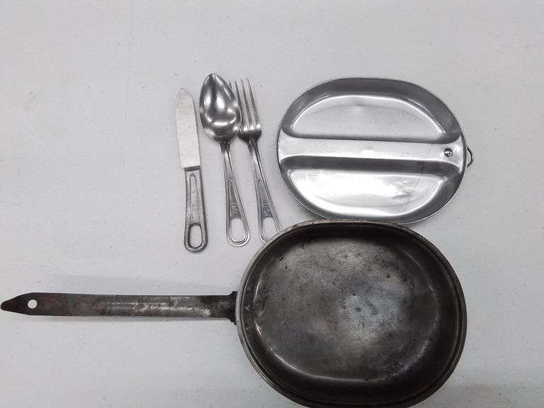 1944 GI mess kit - Baer Auctioneers - Realty, LLC