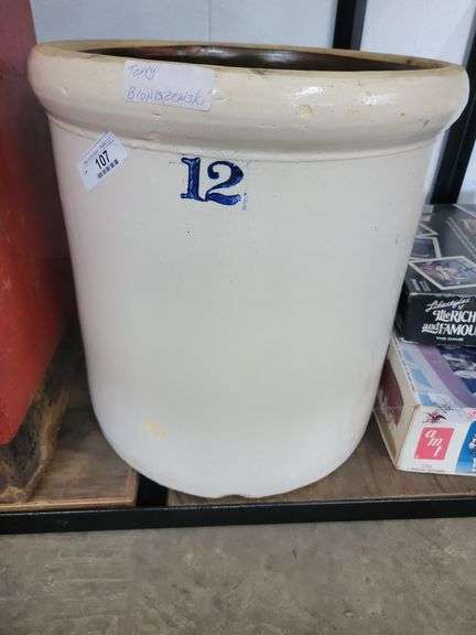 12 Gallon Crock - Baer Auctioneers - Realty, LLC