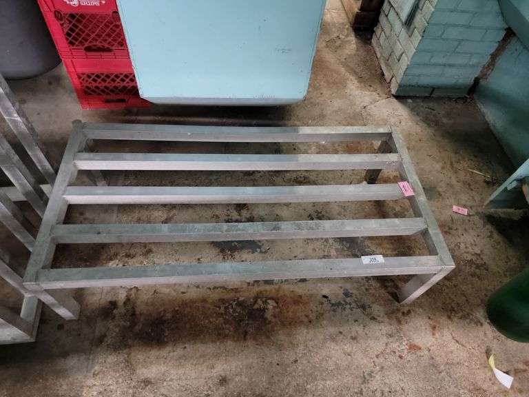 Center Aluminum Risers - Baer Auctioneers - Realty, LLC