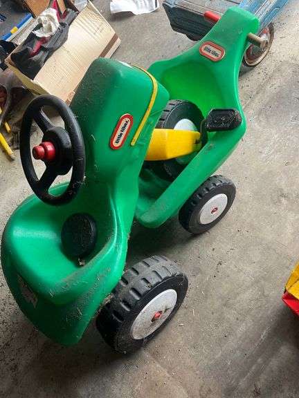 Little Tikes Green Kids Ride On Tractor Toy With Trailer - Baer ...