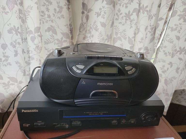 Panasonic VHS Player, Memorex Radio - Baer Auctioneers - Realty, LLC