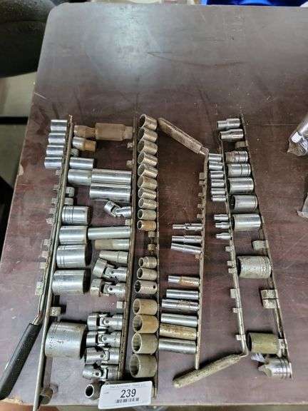Assorted Sockets - Baer Auctioneers - Realty, LLC