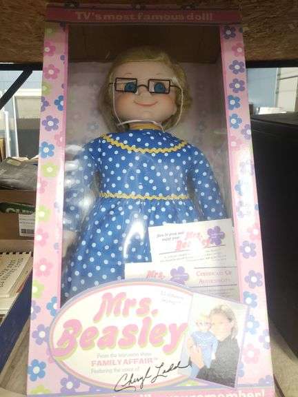 Mrs. Beasley Talking Doll - Baer Auctioneers - Realty, LLC