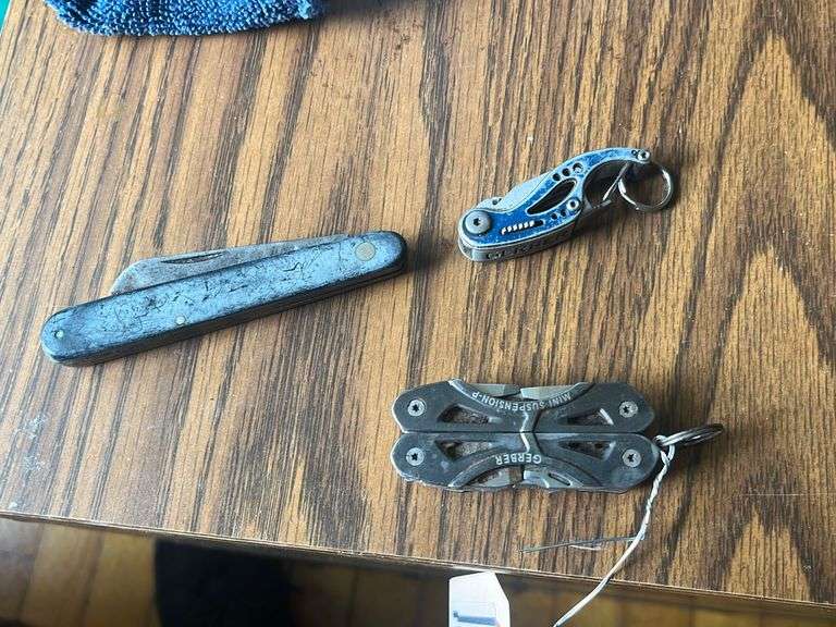 2 Small Gerber Key Chain Knives, Schrade Single Blade Folding Knife ...