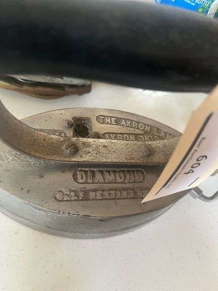 Early Diamond Self Heating Iron w/ Steam Ball “The Akron Lamp” - Baer ...