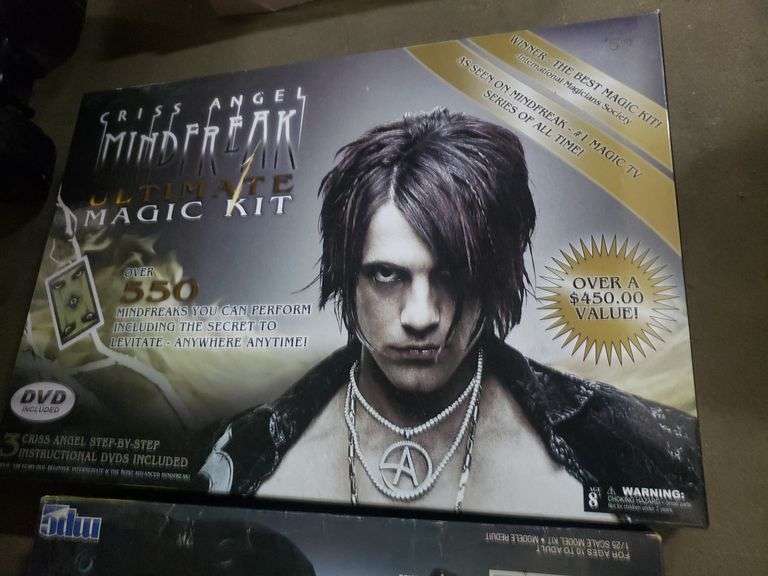 Criss Angel Mindfreak Ultimate Magic Kit, Corvette Collector Series Car ...