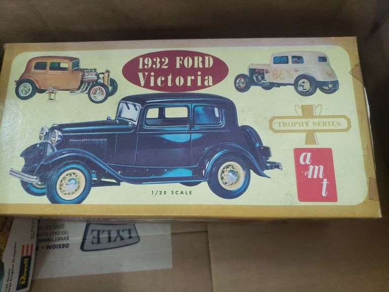 Toy Car Boxes And Cars - Baer Auctioneers - Realty, LLC