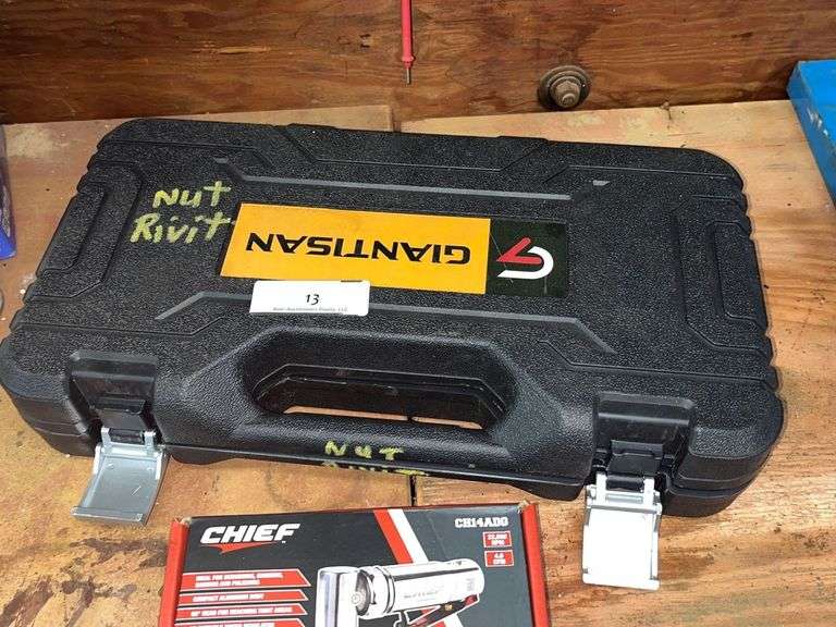 Giantisan Nut Riveting Tool - Baer Auctioneers - Realty, LLC