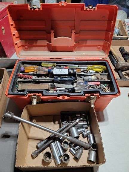 Tool Box & Tools - Baer Auctioneers - Realty, LLC