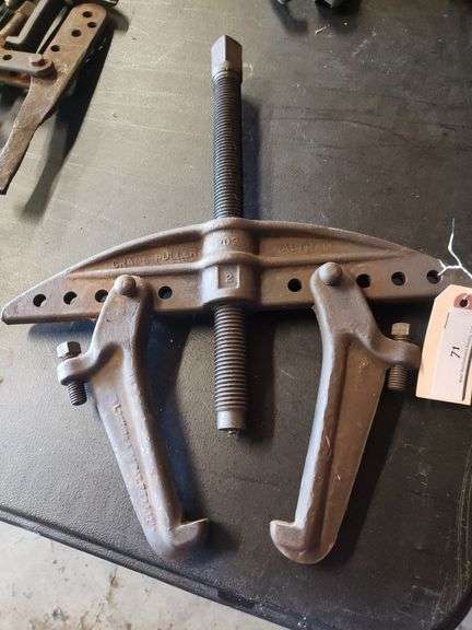 Waltham Crane Puller No. 202 - Baer Auctioneers - Realty, LLC