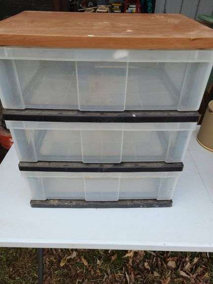 3 drawer storage bin - Baker Auctions & Real Estate, LLC