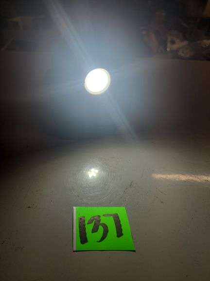 Snap on magnetic light with charger - Baker Auctions & Real Estate, LLC