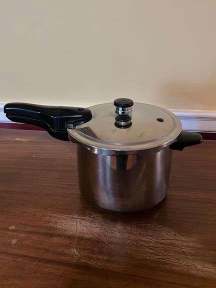 Presto Canning Cooker - Baker Auctions & Real Estate, LLC