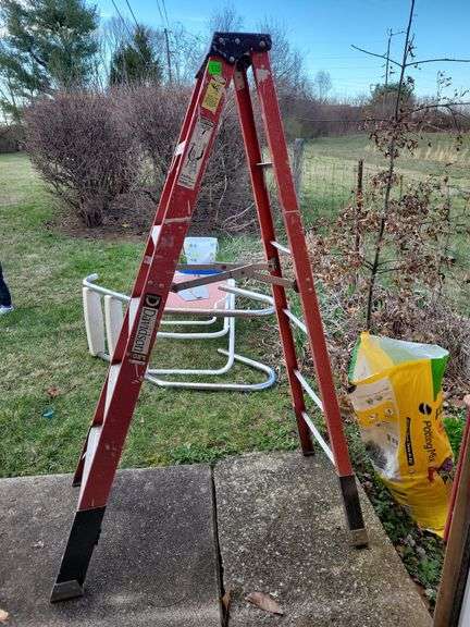 6ft. Ladder - Baker Auctions & Real Estate, LLC