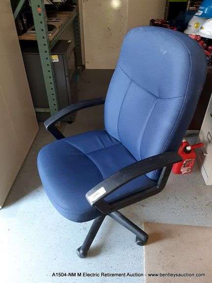 ROLLING OFFICE CHAIR - NAVY BLUE - Bentley & Associates, LLC
