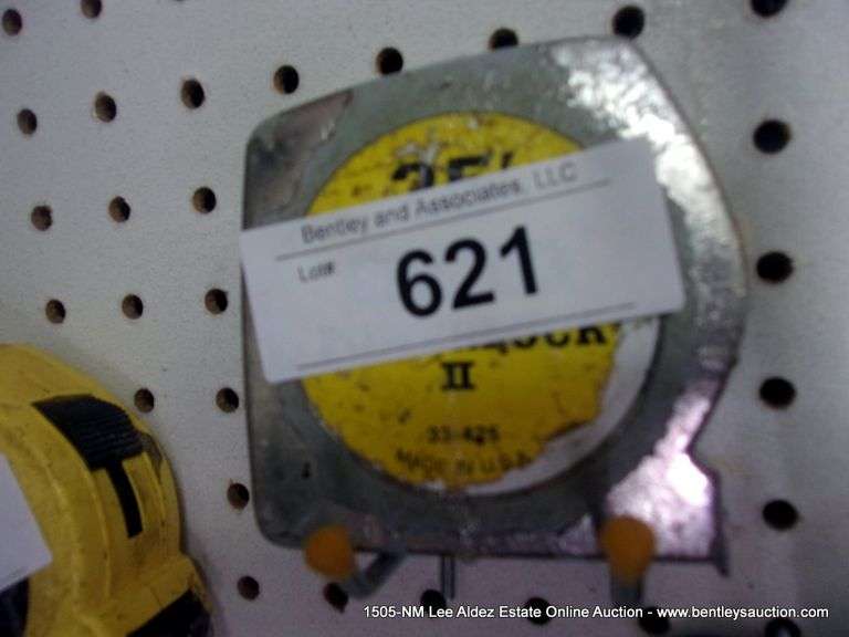 STANLEY POWERLOCK II 25' TAPE MEASURE - Bentley & Associates, LLC