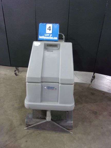 ADVANCE AQUACLEAN 18 CARPET EXTRACTOR - Bentley & Associates, LLC