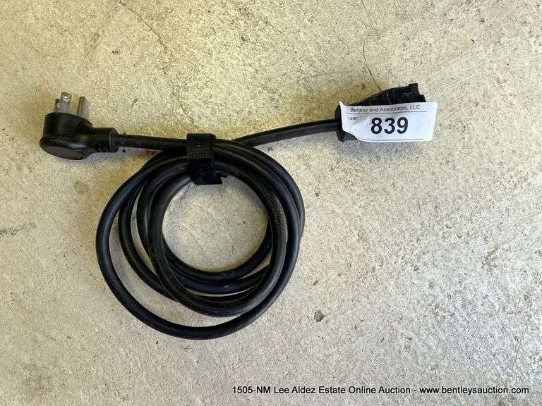 BLACK HEAVY DUTY SINGLE PLUG EXTENSION CORD - Bentley & Associates, LLC