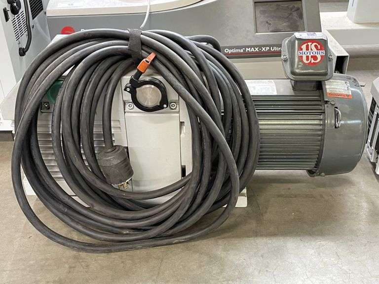 LEYBOLD D40B VACUUM PUMP - Bentley & Associates, LLC