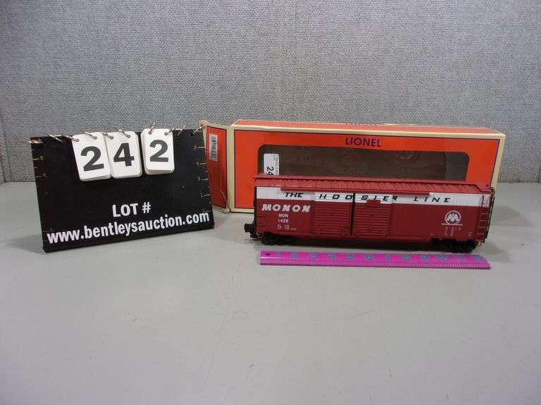 LIONEL 1926462 MONON 50' BOXCAR #1426 - Bentley & Associates, LLC