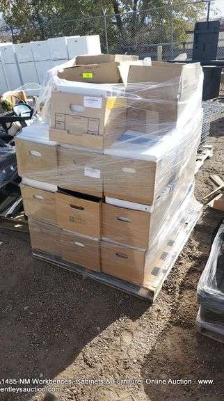 PALLET: BINDERS - Bentley & Associates, LLC