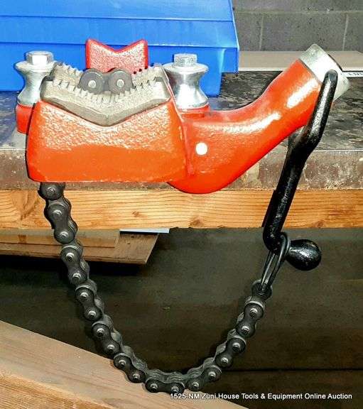 RIGID BENCH CHAIN VISE - Bentley & Associates, LLC